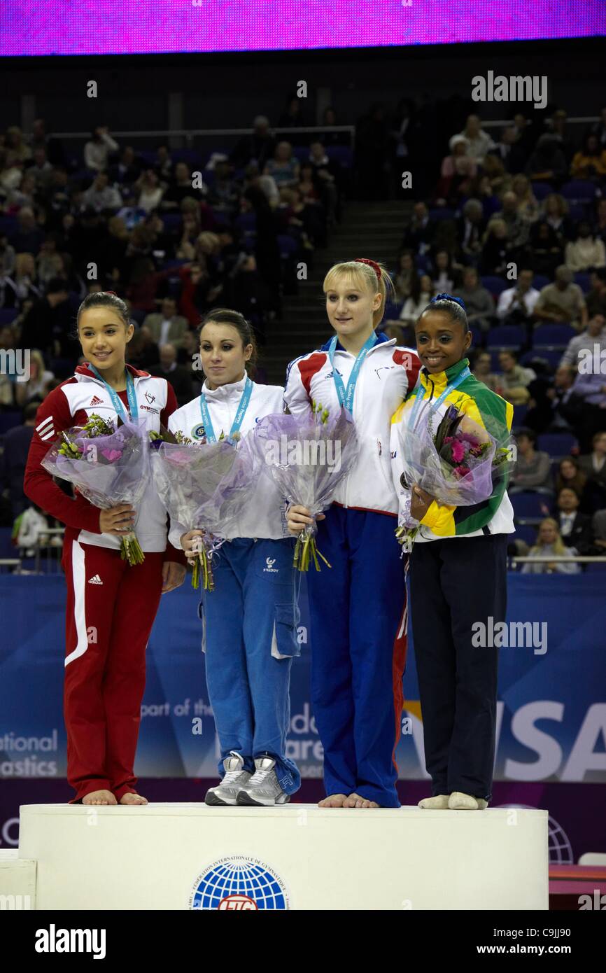 Gold, Vanessa Ferrari (Italy) , Silver, Victoria Moors (Canada), Bronze ...