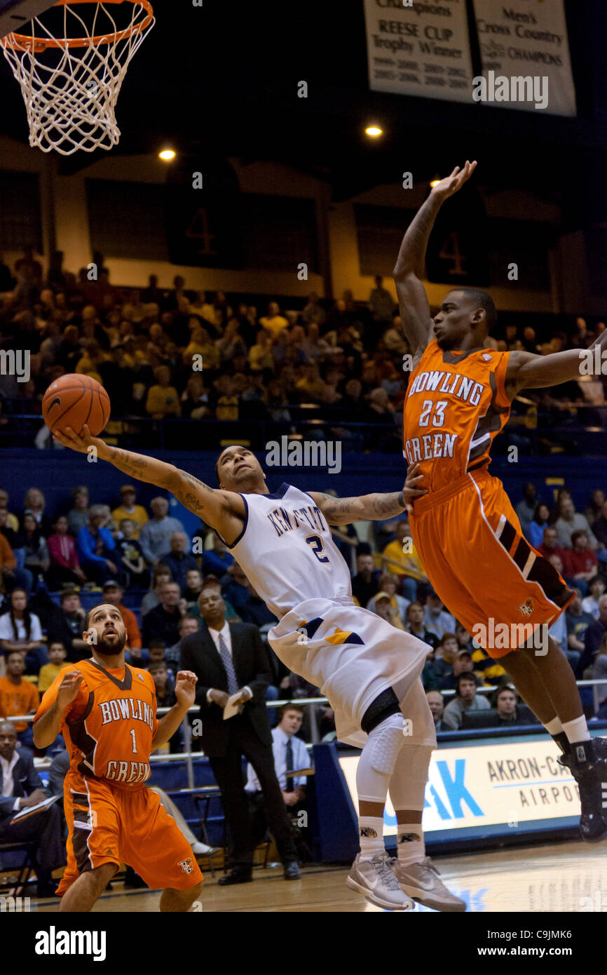 Jan. 14, 2012 - Kent, Ohio, U.S - Kent State guard Michael Porrini (2 ...