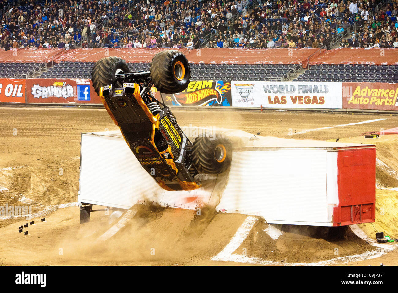 Maximum destruction truck hi-res stock photography and images - Alamy