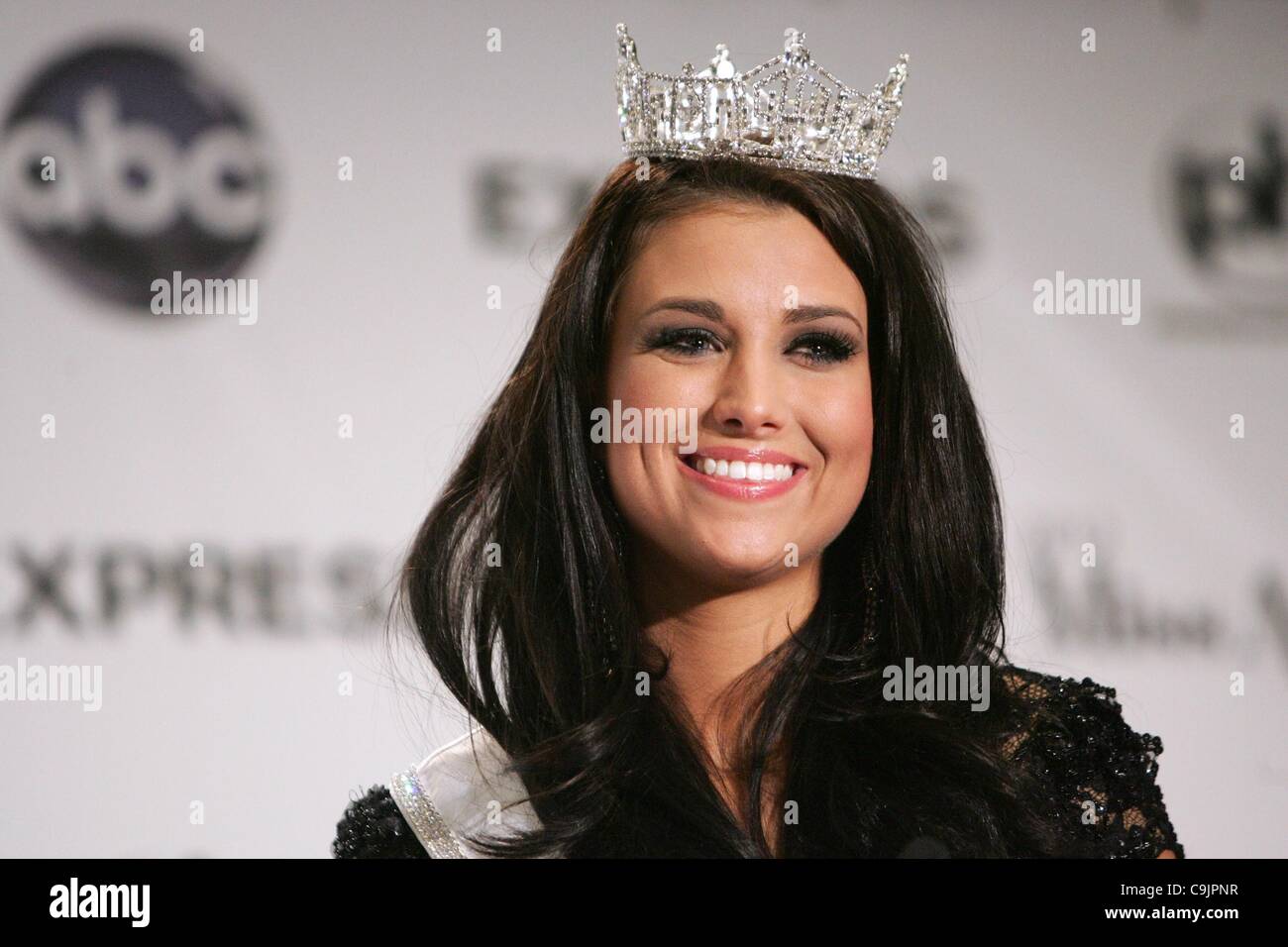 Laura Kaeppeler, Miss America 2012 inside for The 2012 Miss America ...