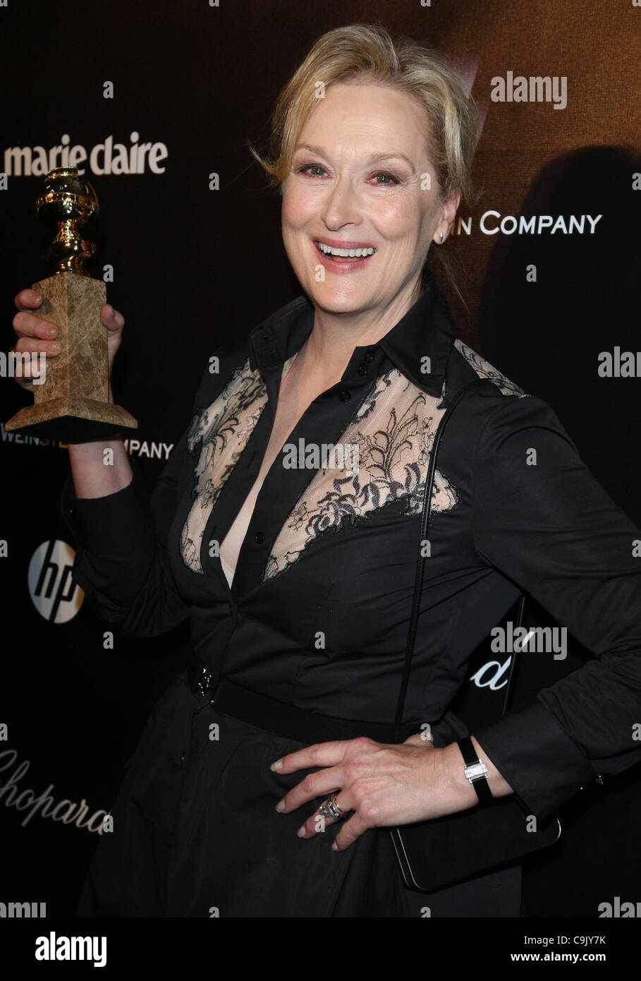 MERYL STREEP WITH HER GOLDEN GLOBE THE WEINSTEIN COMPANY 2012 GOLDEN ...