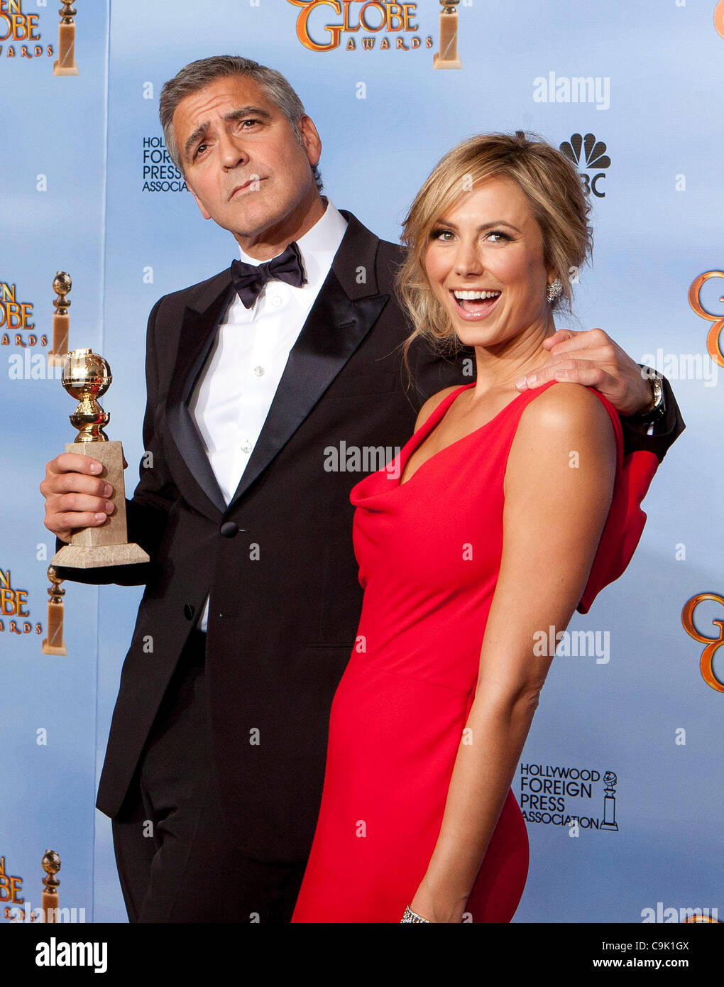 (L-R) Actresses Ariel Winter, Sarah Hyland, Julie Bowen, Sofia Vergara ...