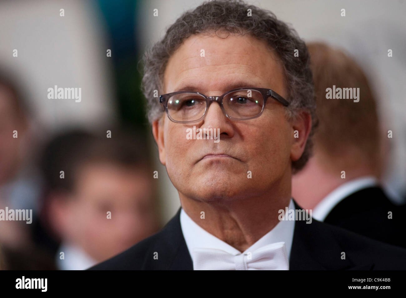 Albert Brooks arrives to the 69th Annual Golden Globe Awards at the ...