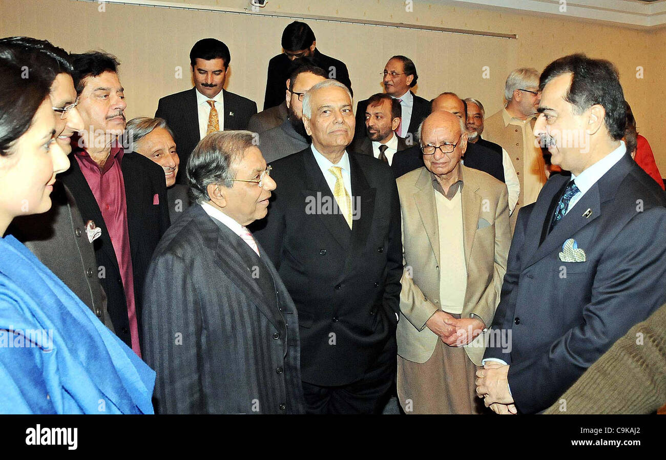 Prime Minister, Syed Yousuf Raza Gilani talks with India Parliamentary ...