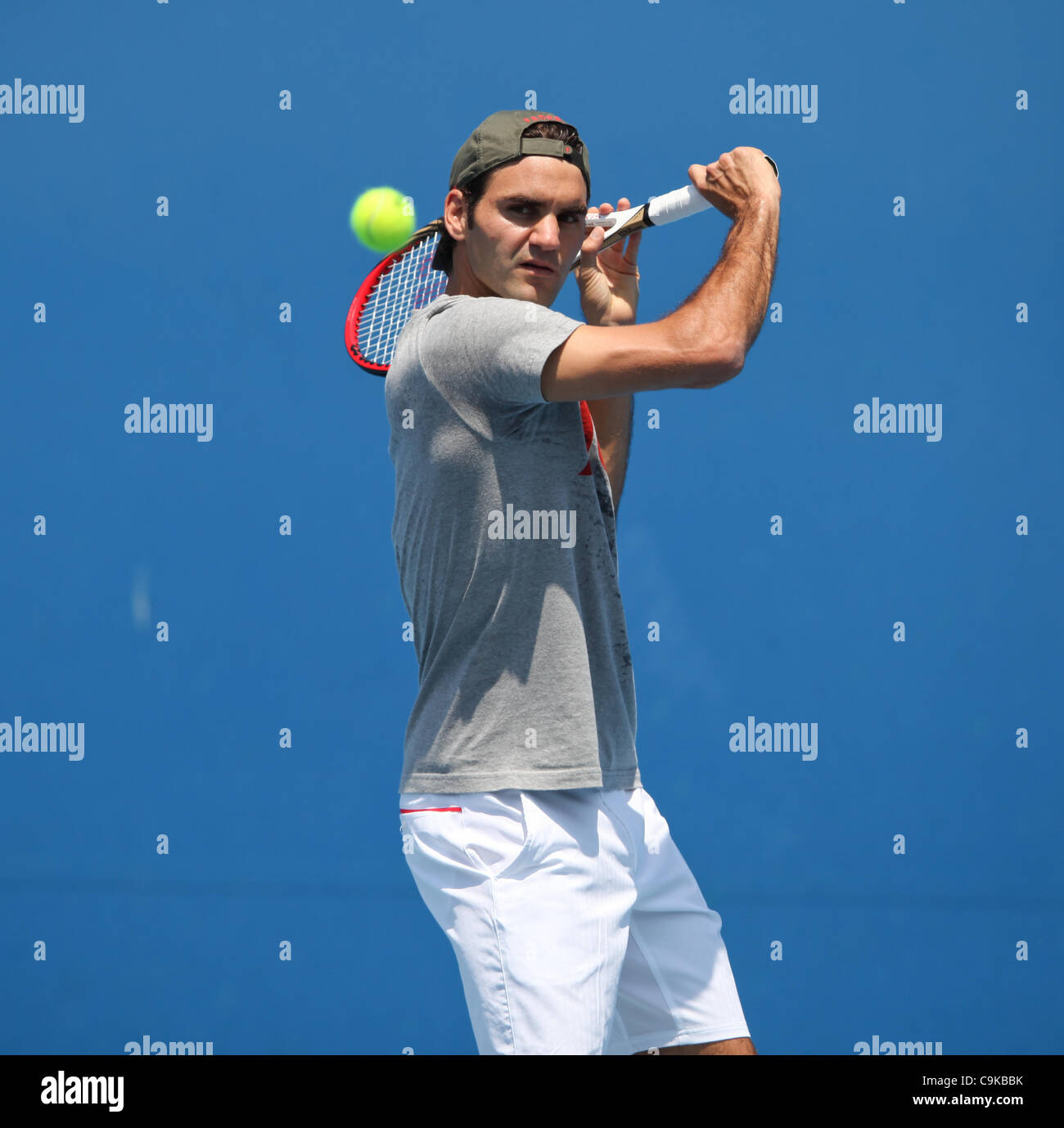Roger federer at practice hi-res stock photography and images - Alamy