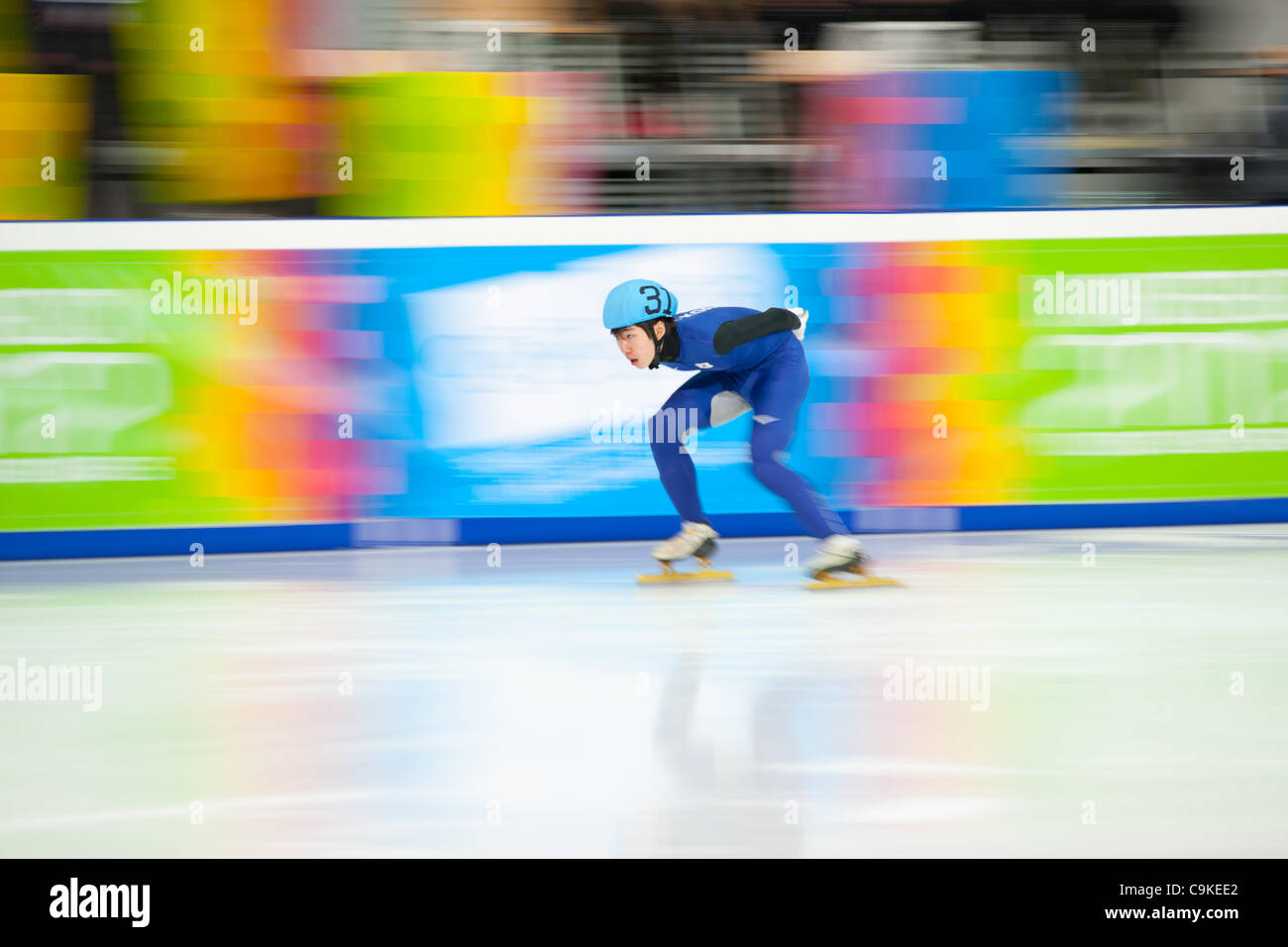 Short track races hi-res stock photography and images - Alamy