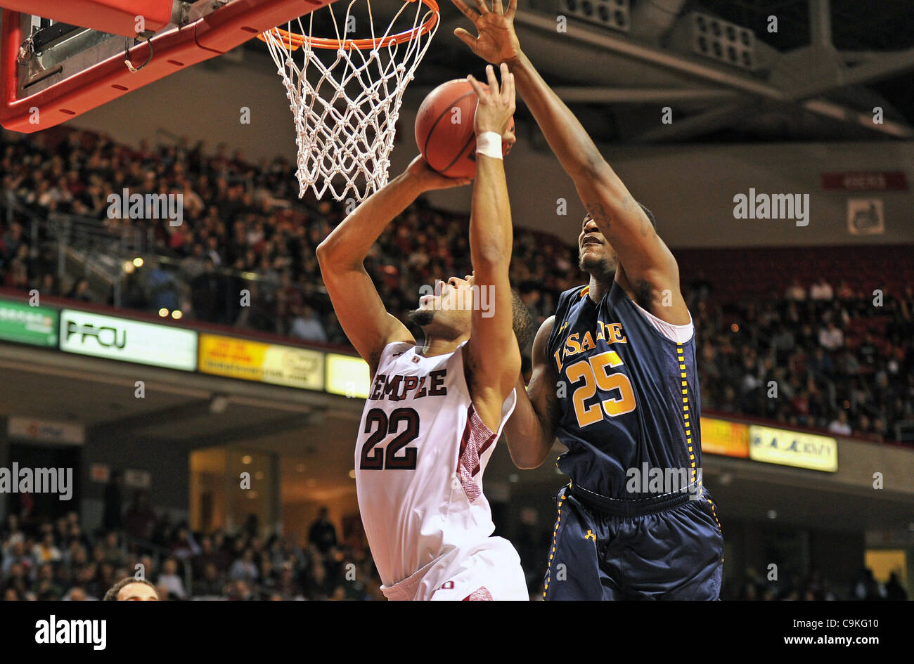 Atlantic 10 conference hi-res stock photography and images - Alamy