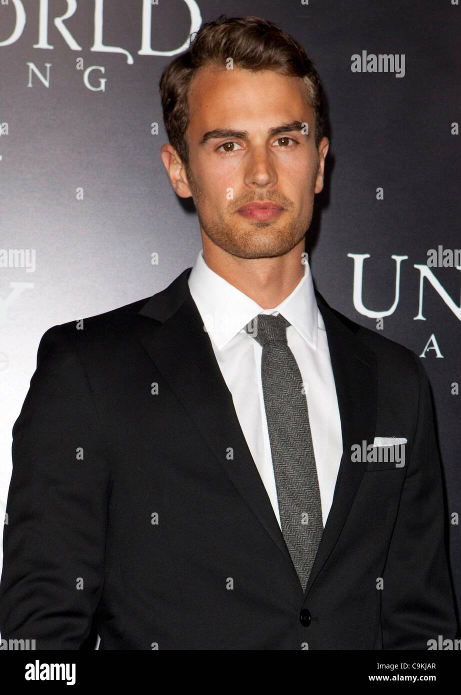 Theo James Underworld Whip