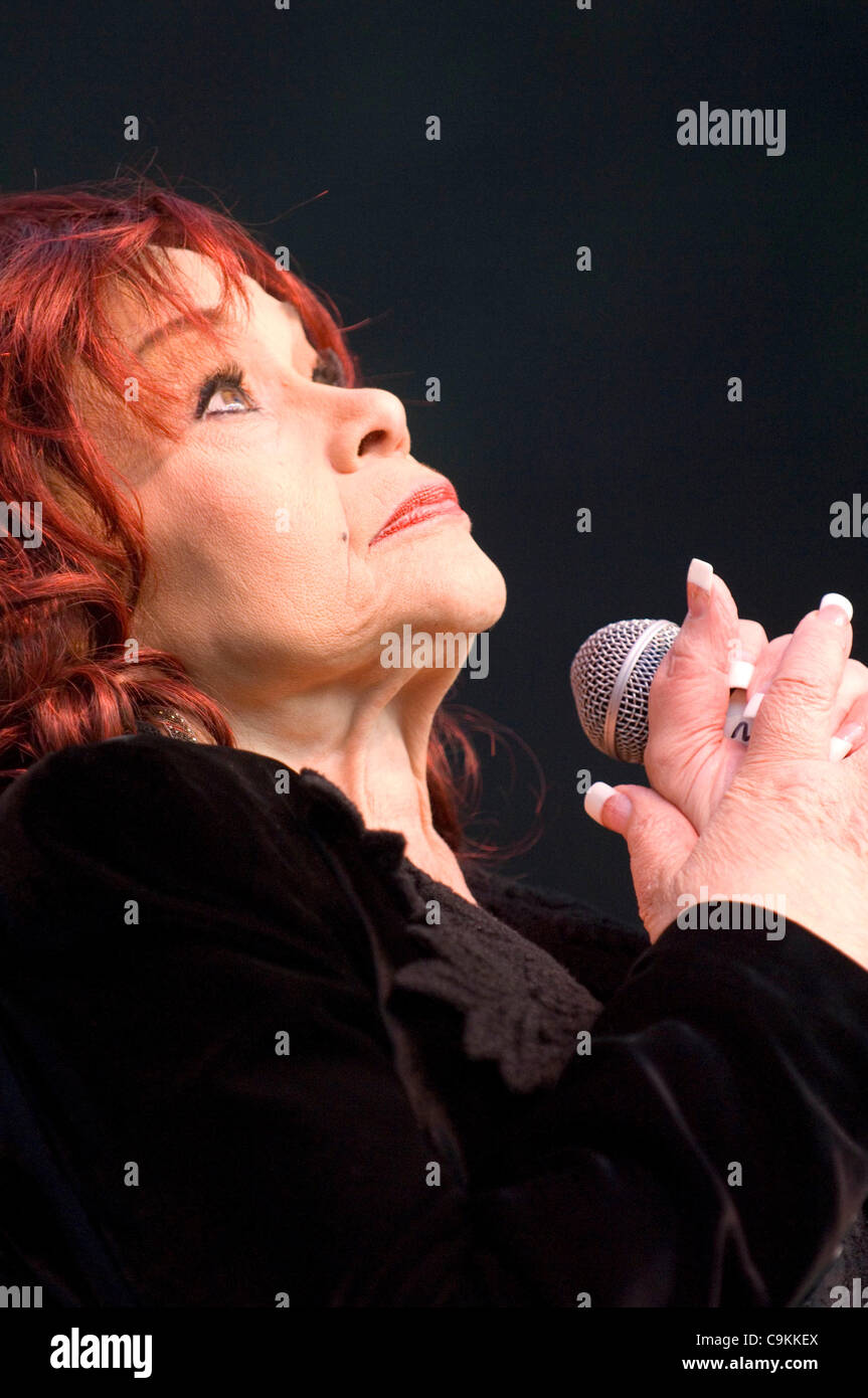 File Photo: ETTA JAMES, the powerhouse jazz, blues and soul singer ...