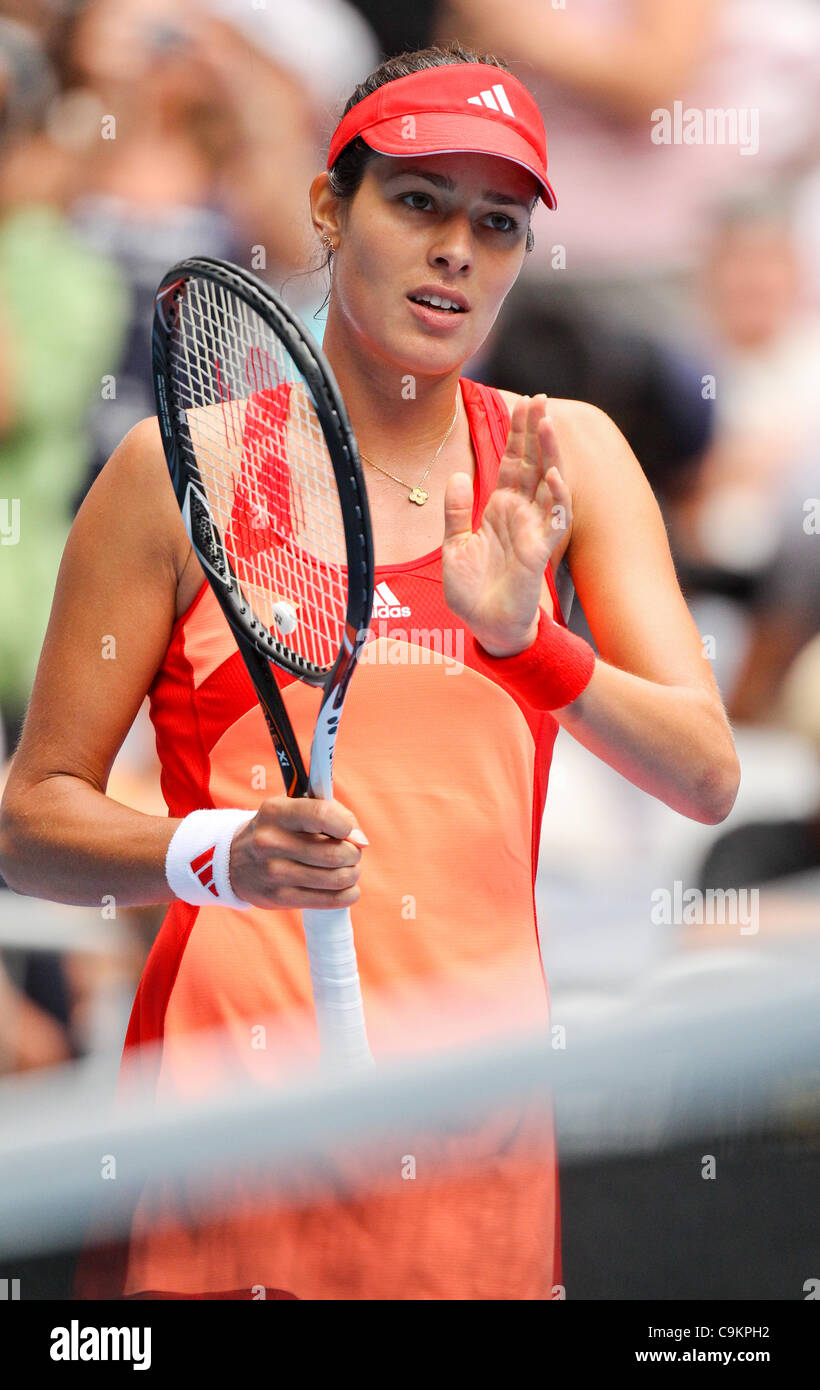Ana ivanovic playing vania king hi-res stock photography and images - Alamy