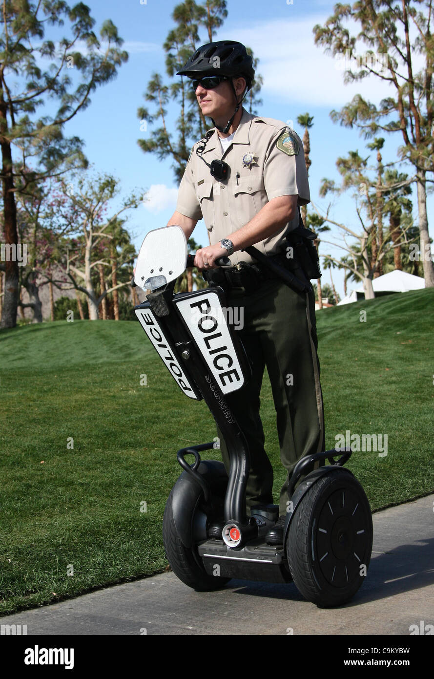 US POLICEMAN ON A SEGWAY HUMANA CHALLENGE PRO AM LA QUINTA CALIFORNIA ...
