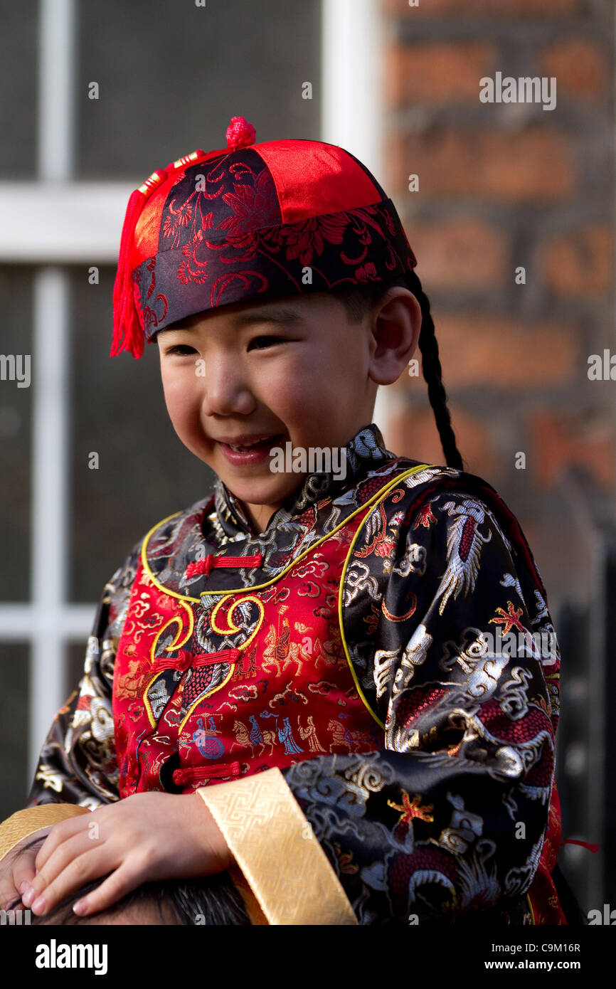 6 year old chinese boy hi-res stock photography and images - Alamy