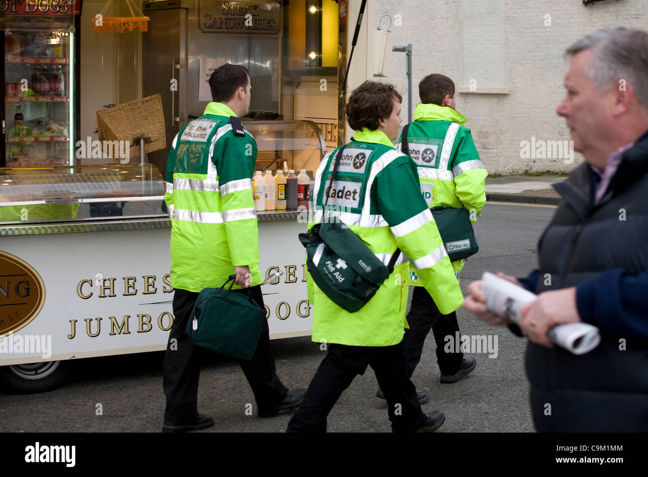 a ambulance medic paramedic emergency urgent healthcare first aid cpr ...