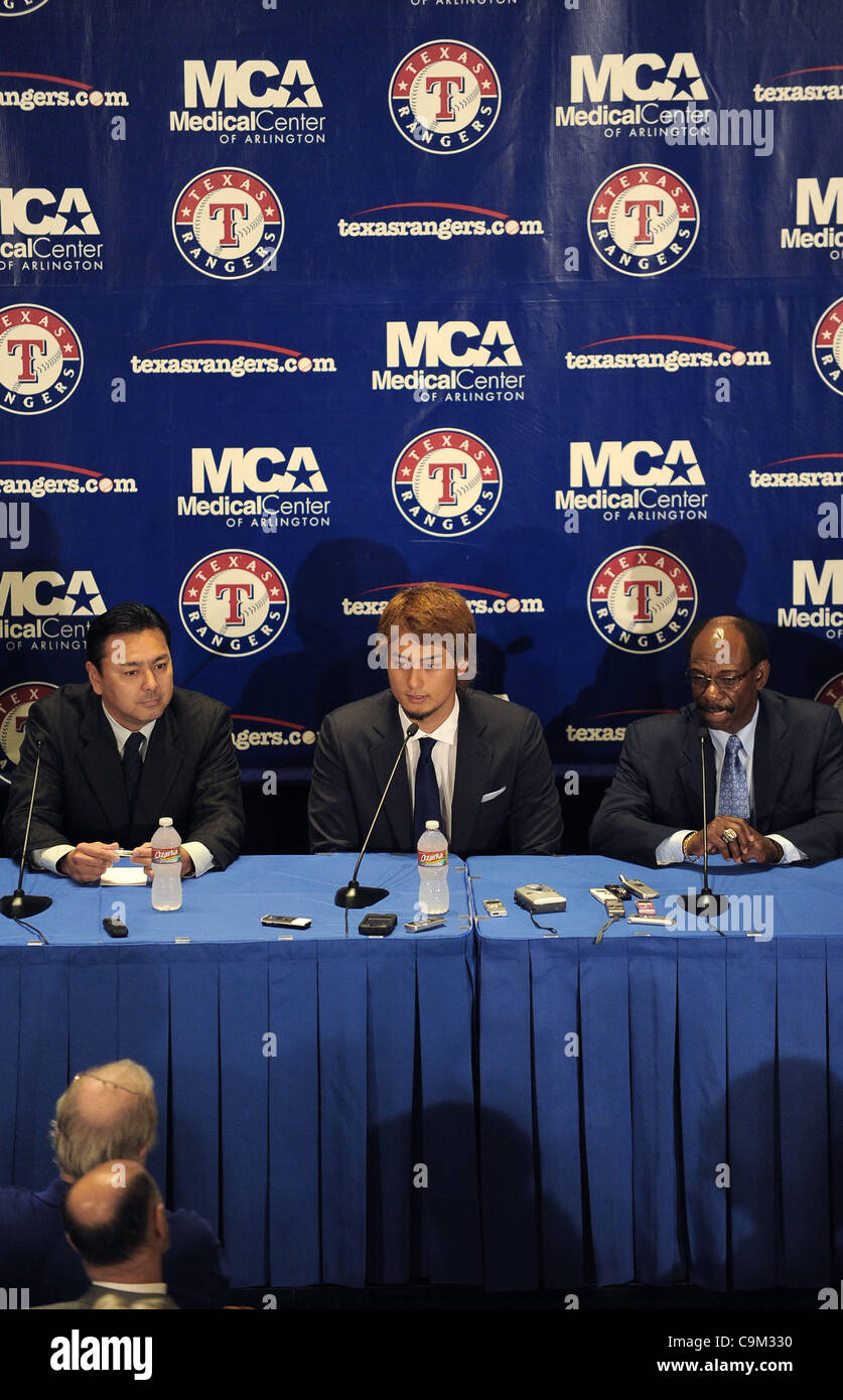 (L-R) Joe Furukawa, Yu Darvish, Ron Washington (Rangers), JANUARY 20 ...