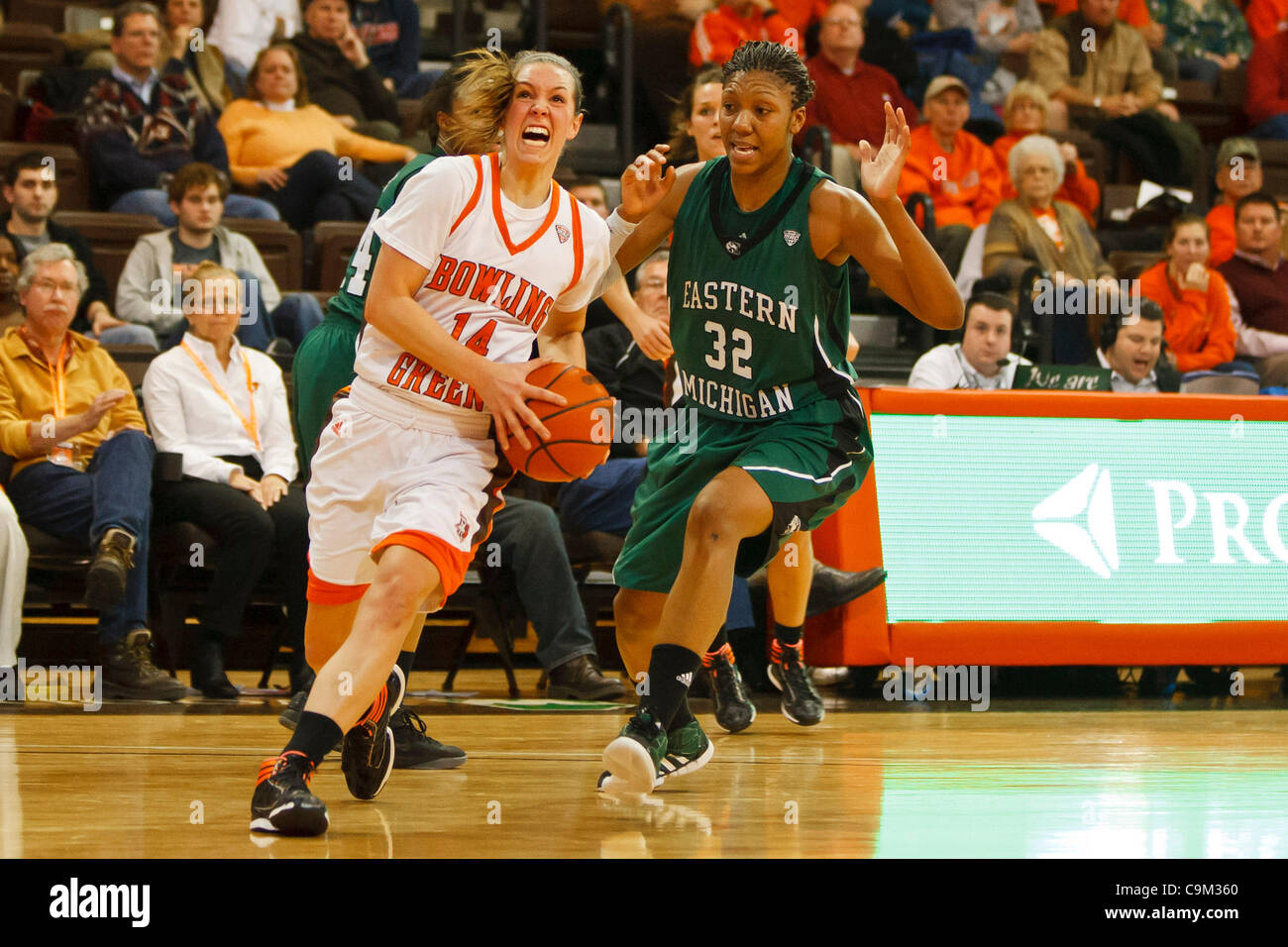 Jan. 22, 2012 - Bowling Green, Ohio, U.S - Bowling Green guard Jessica ...
