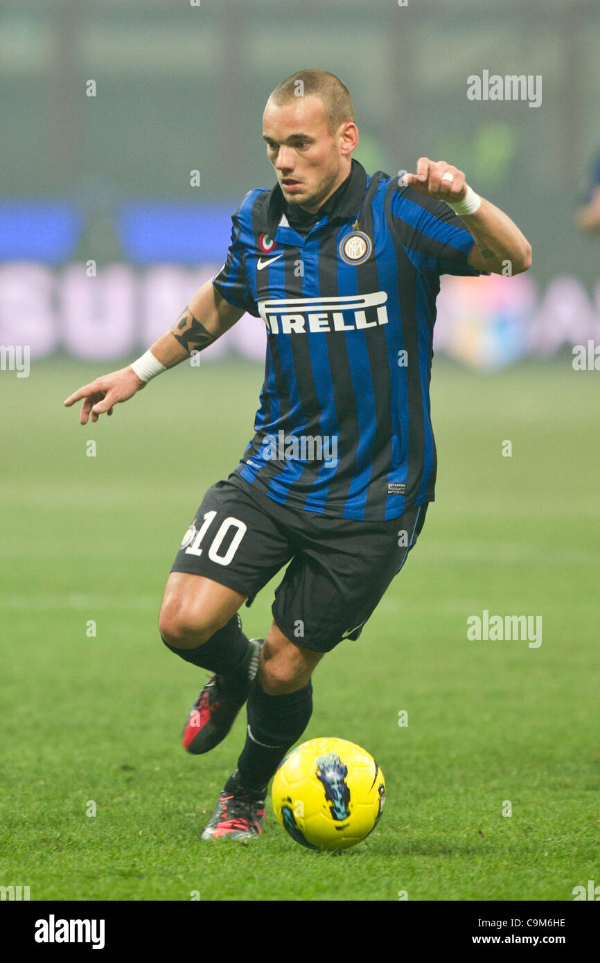 Stadio giuseppe meazza wesley sneijder hi-res stock photography and ...
