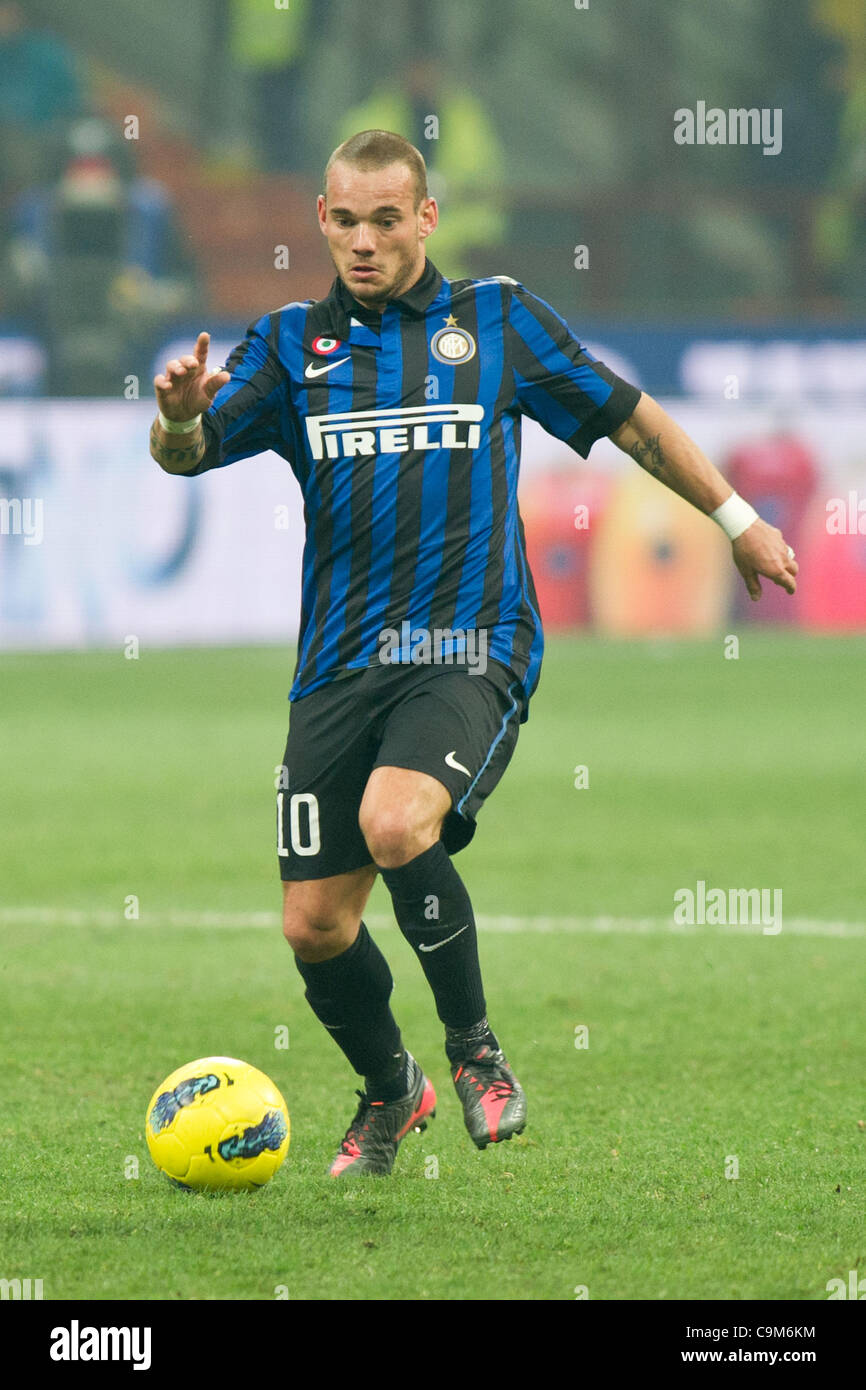 Stadio giuseppe meazza wesley sneijder hi-res stock photography and ...