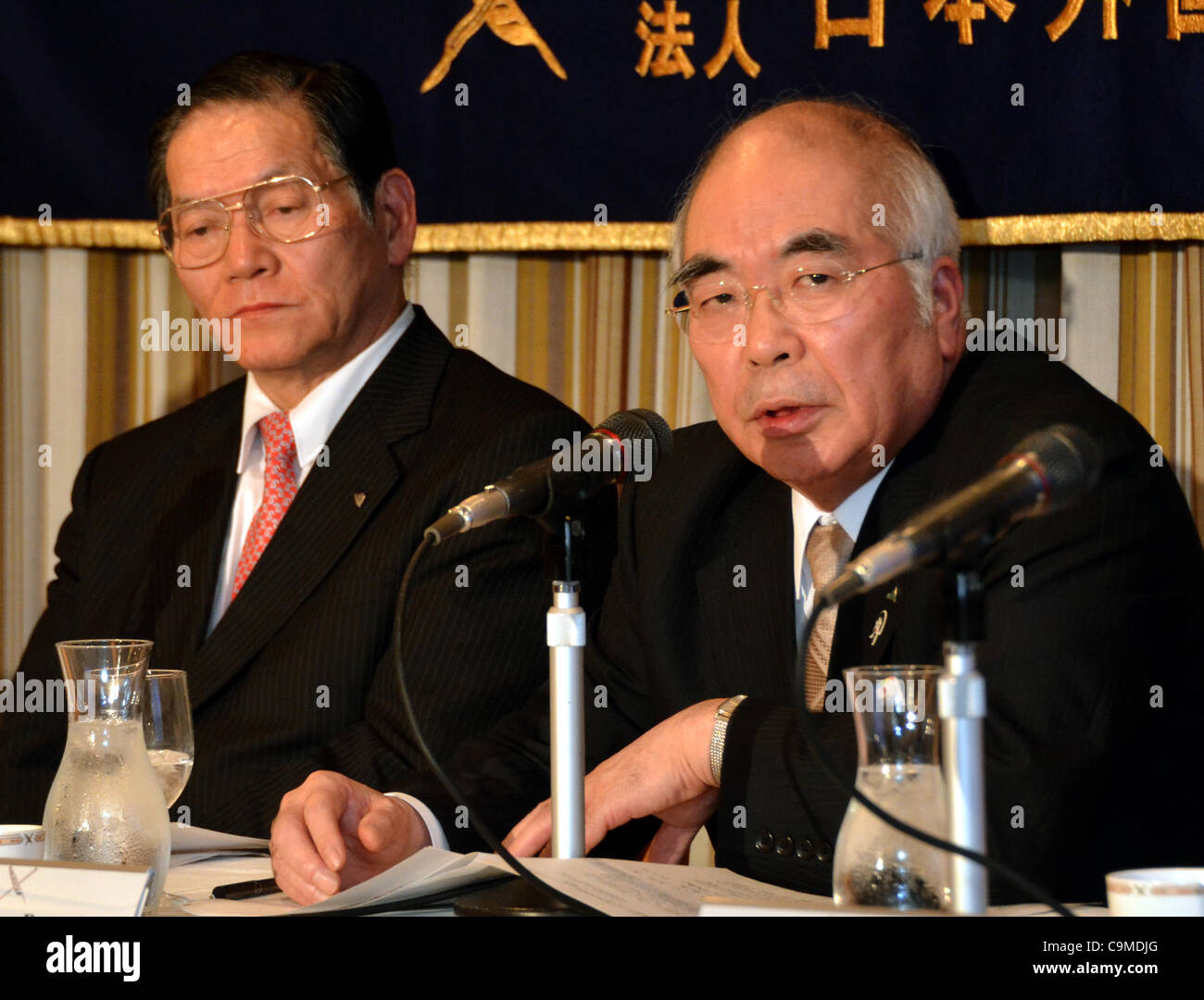 January 25, 2012, Tokyo, Japan - Akira Banzai, right, and Katsuyuki ...