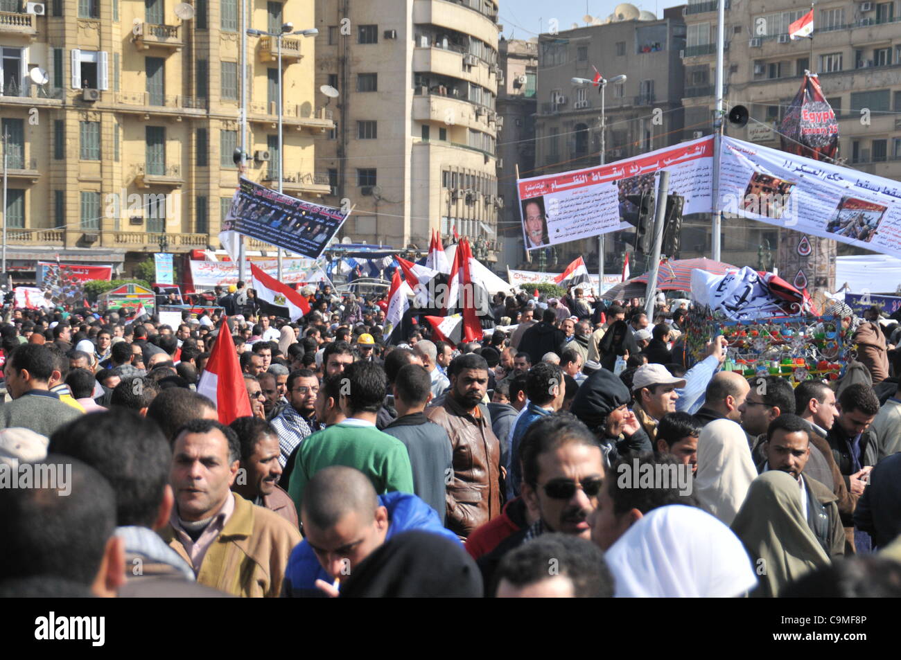 The scenes in an around Cairo's famous Tahrir (Liberation) Square on ...