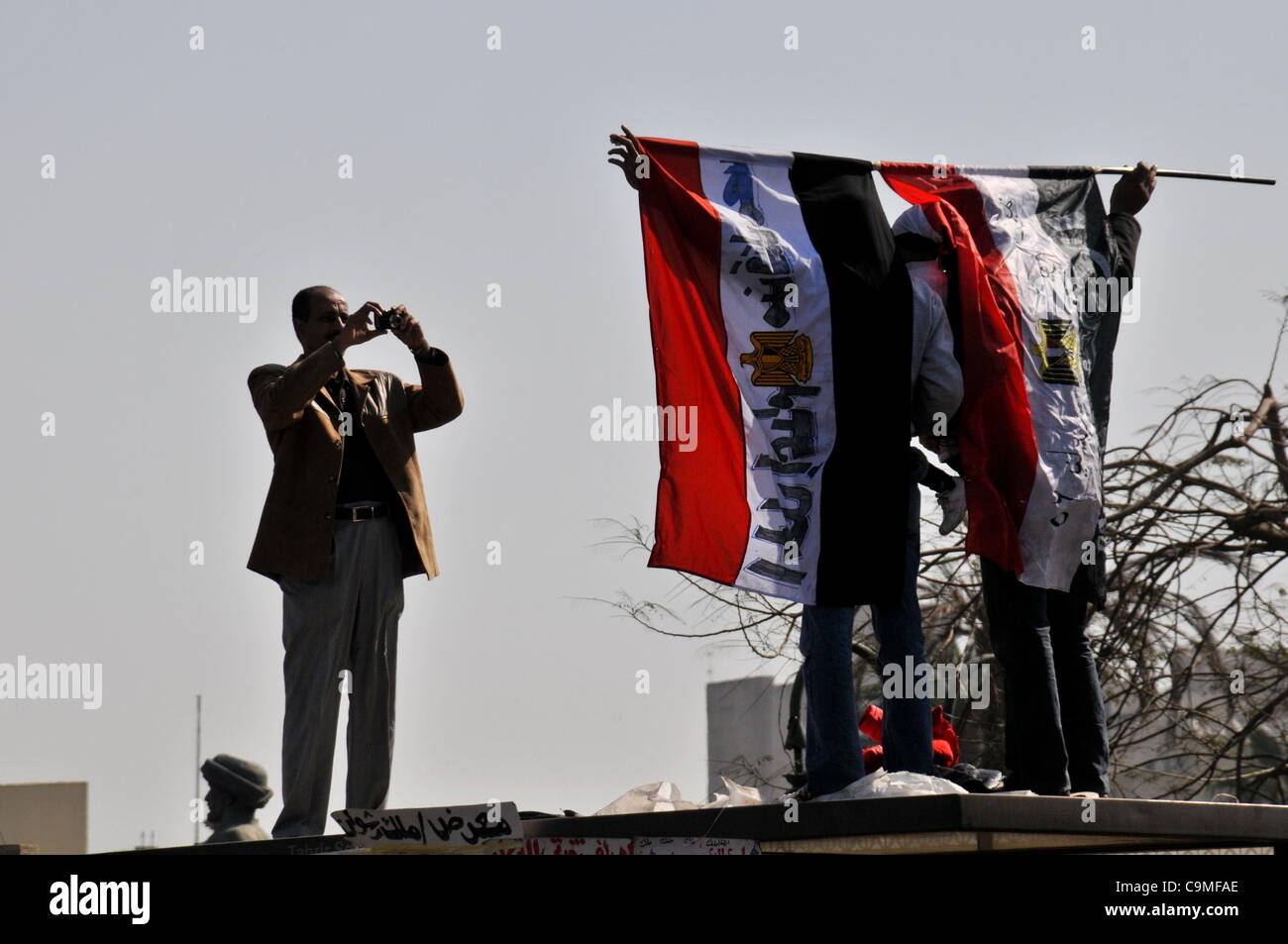 The scenes in an around Cairo's famous Tahrir (Liberation) Square on ...