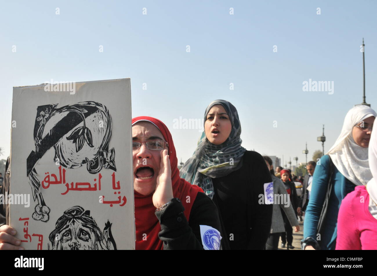The scenes in an around Cairo's famous Tahrir (Liberation) Square on ...