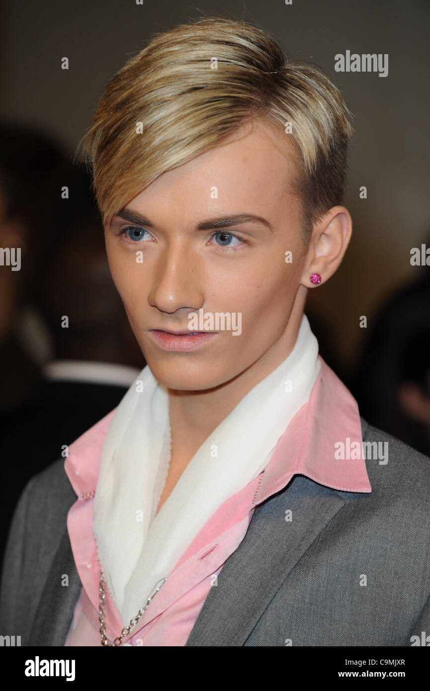 HARRY DERBIDGE 2012 NATIONAL TELEVISION AWARDS O2 ARENA LONDON ENGLAND ...