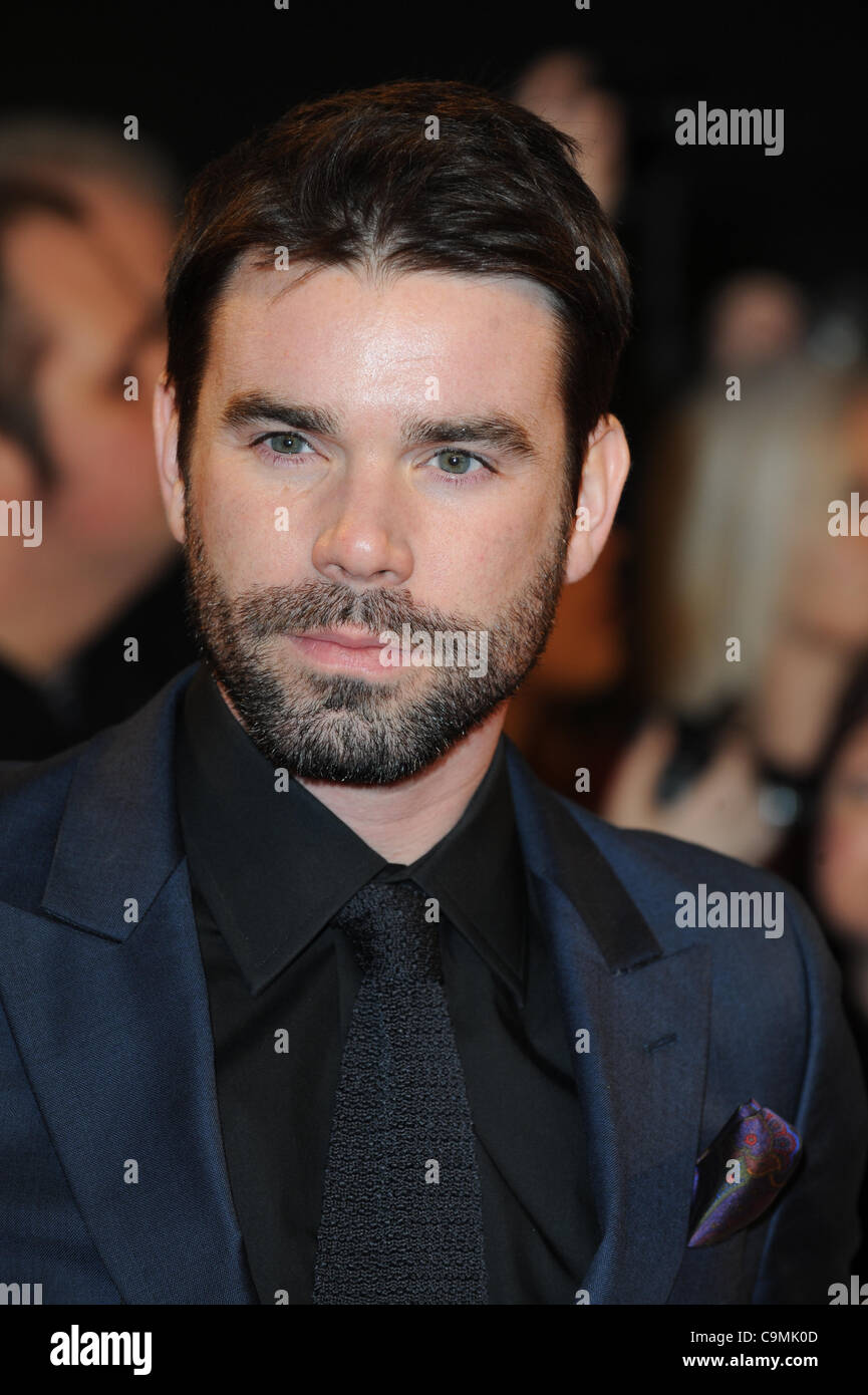 DAVE BERRY 2012 NATIONAL TELEVISION AWARDS O2 ARENA LONDON ENGLAND 25 ...