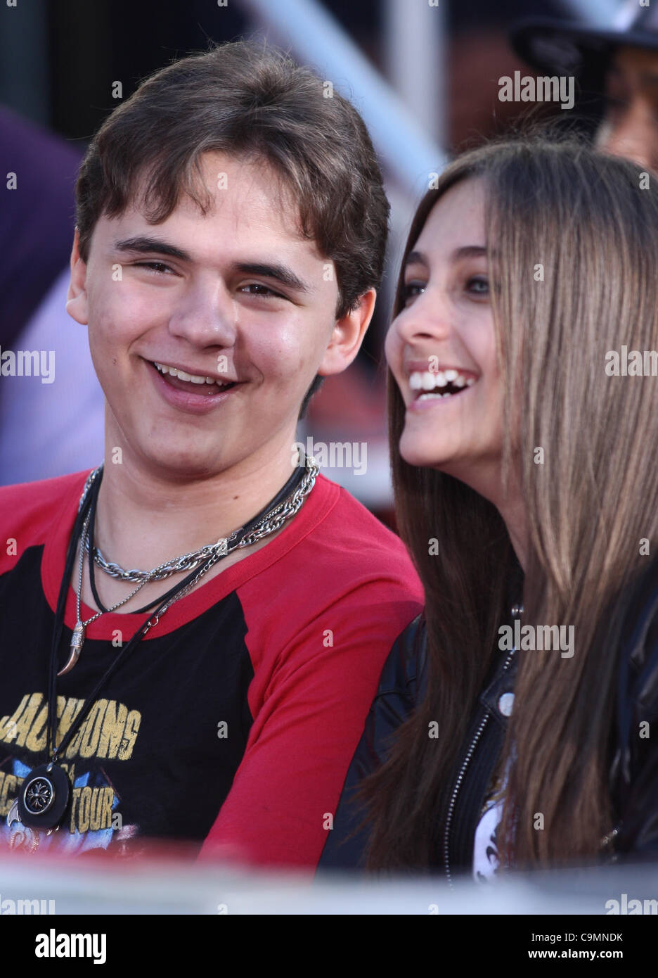 PRINCE JACKSON & PARIS JACKSON MICHAEL JACKSON HAND AND FOOTPRINT ...