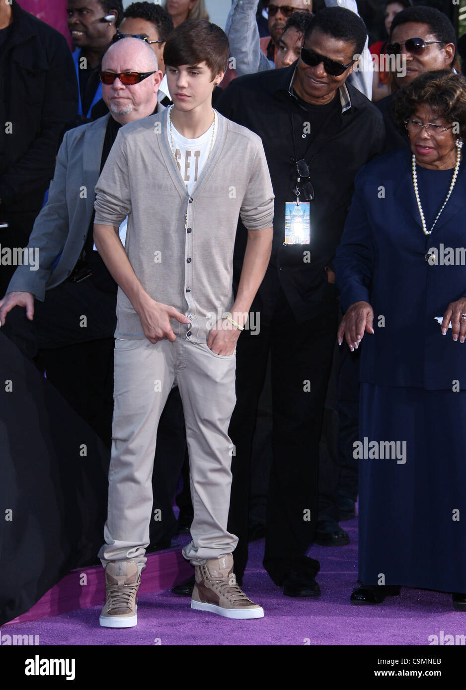 JUSTIN BIEBER JACKIE JACKSON & KATHERINE JACKSON MICHAEL JACKSON HAND ...