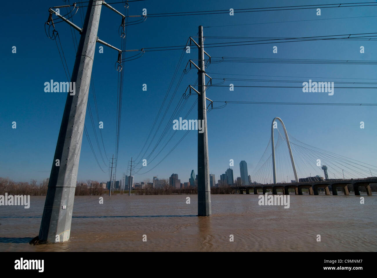 Dallas texas usa freeway bridge hi-res stock photography and images - Alamy
