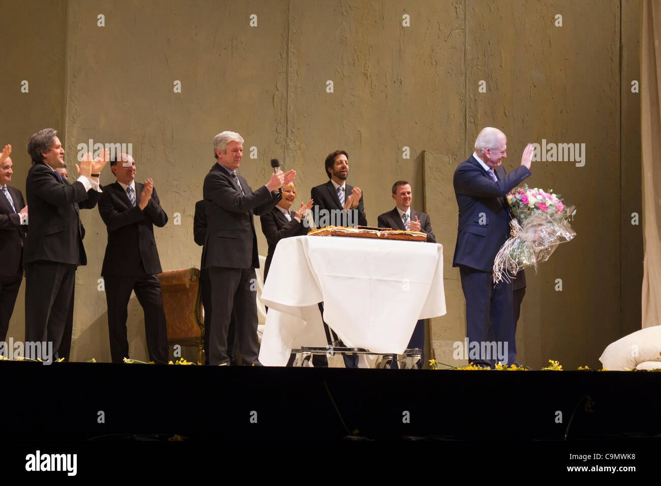 Sir thomas allen baritone hi-res stock photography and images - Alamy