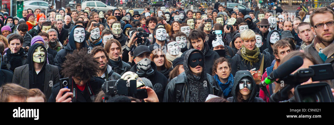 Anonymous mask protests hi-res stock photography and images - Alamy