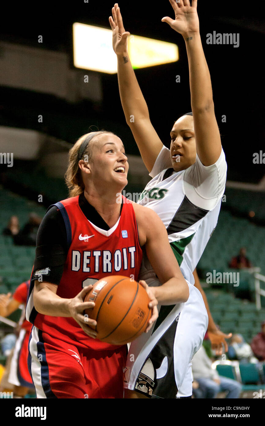 Jan. 28, 2012 - Cleveland, Ohio, U.S - Cleveland State forward Takima ...