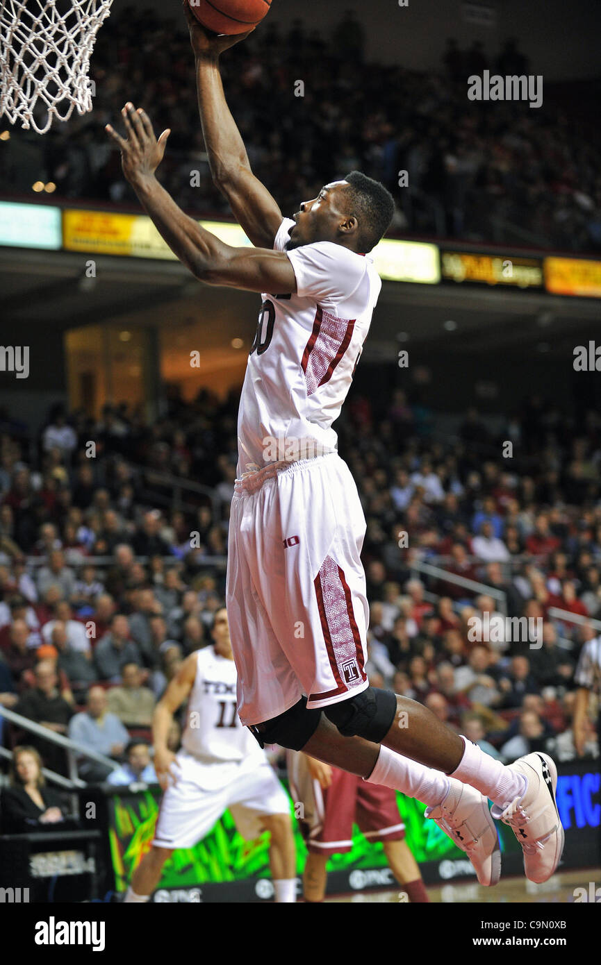 Jan. 28, 2012 - Philadelphia, Pennsylvania, U.S - Temple Owls forward ...
