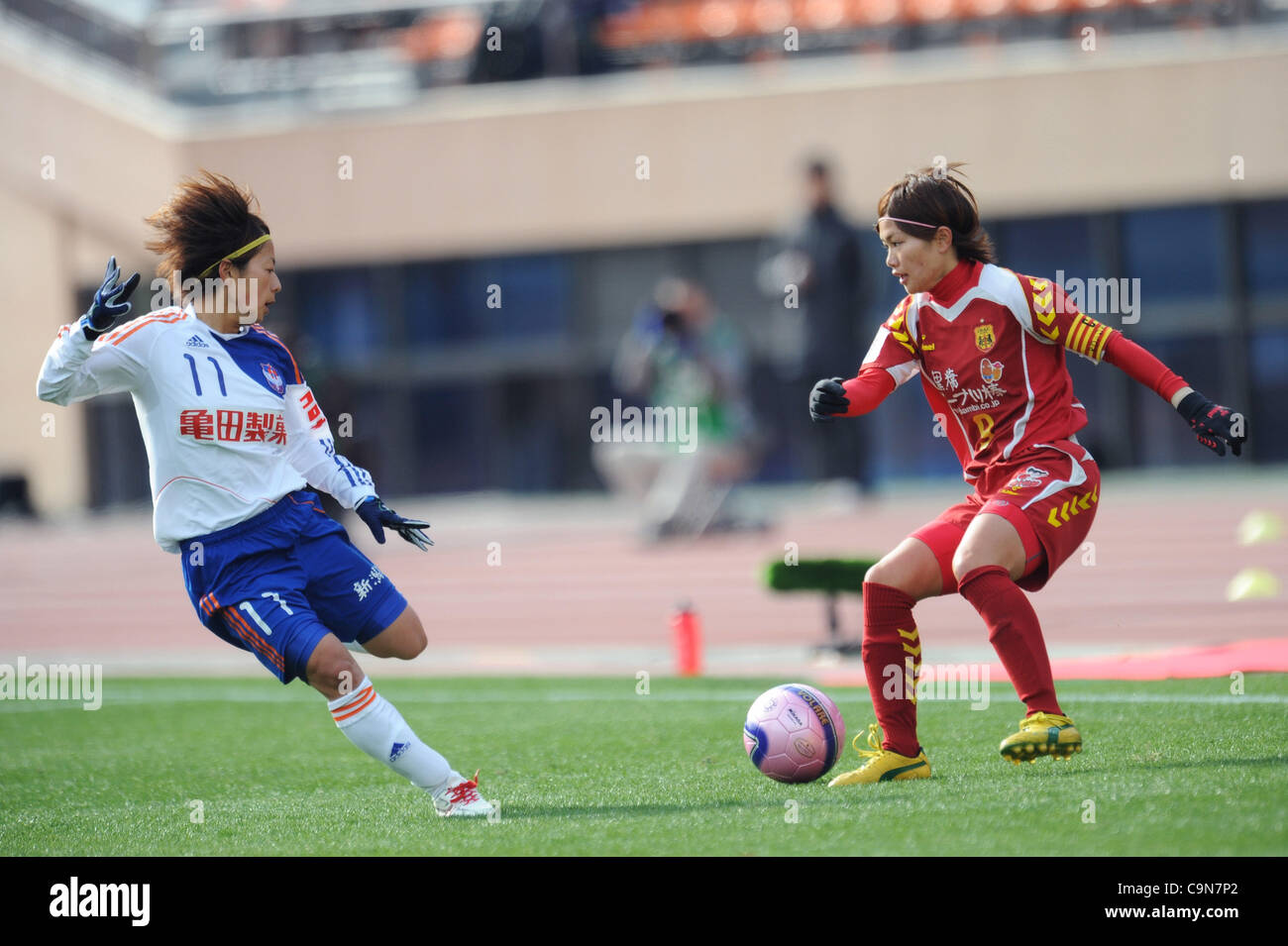 Miku Kuchiki (Albirex Ladies), Nahomi Kawasumi (Leonessa), JANUARY 1 ...