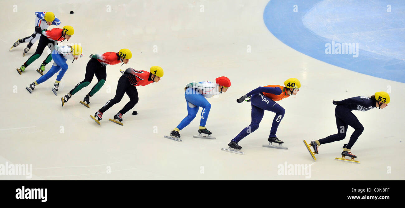Short track speed skaters hi-res stock photography and images - Alamy