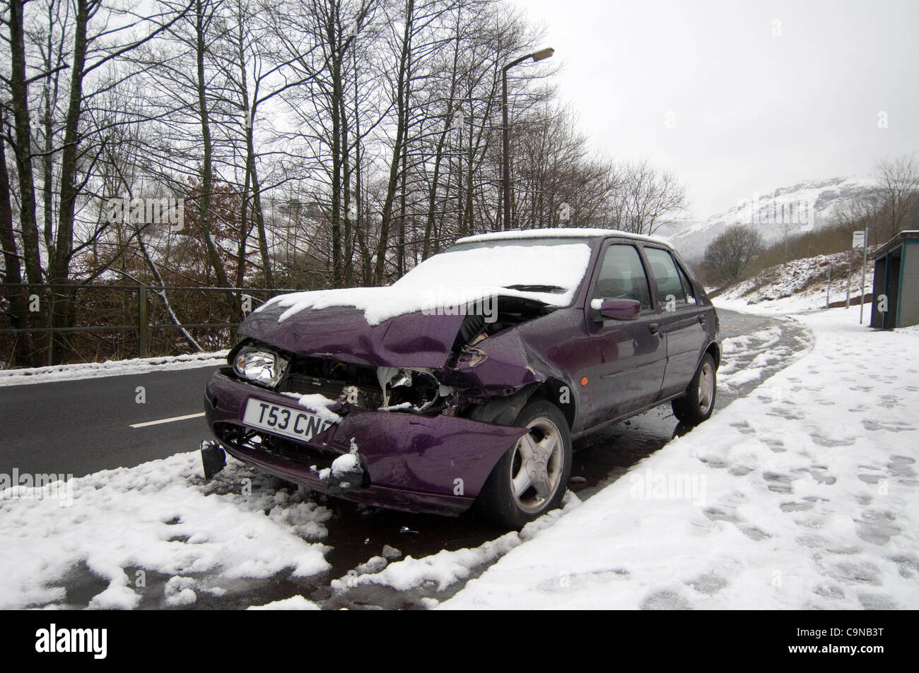 Victim of the snow and ice - a smashed up Ford Fiesta in Treherbert ...
