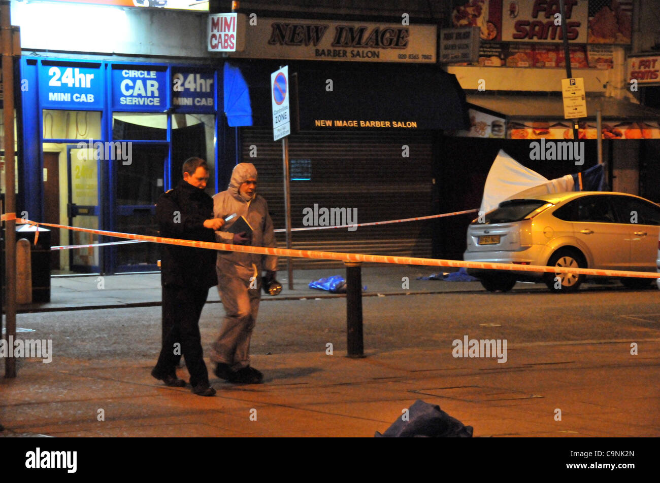 Forensic tent hi-res stock photography and images - Alamy