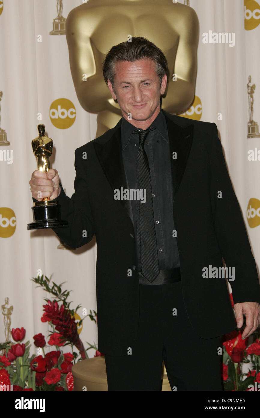 Feb 22, 2009 - Hollywood, California, USA - Actor SEAN PENN in the ...