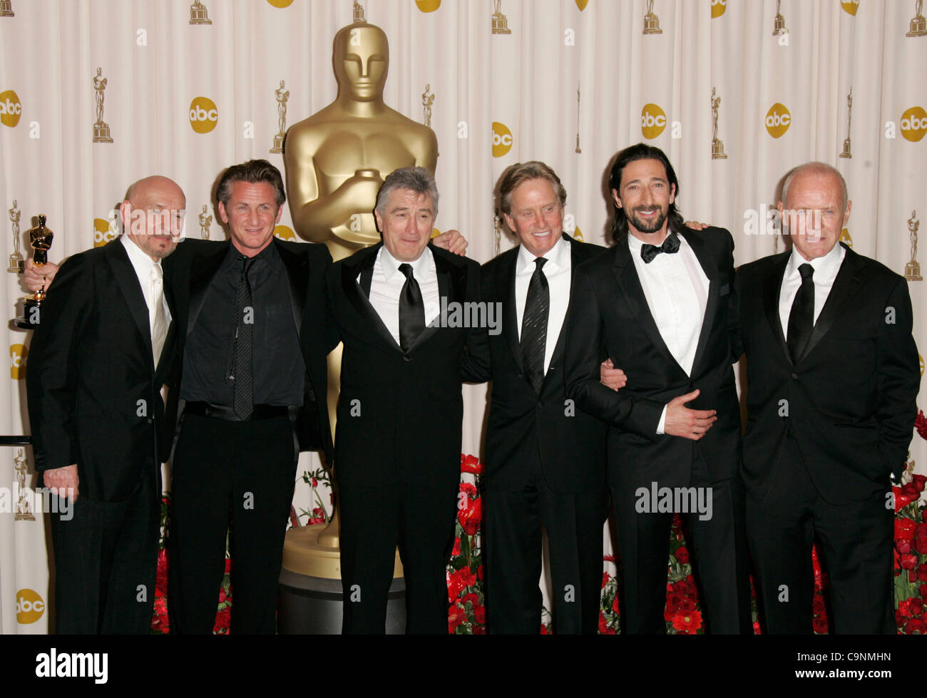 Feb 22, 2009 - Los Angeles, California, USA - BEN KINGSLEY, SEAN PENN ...