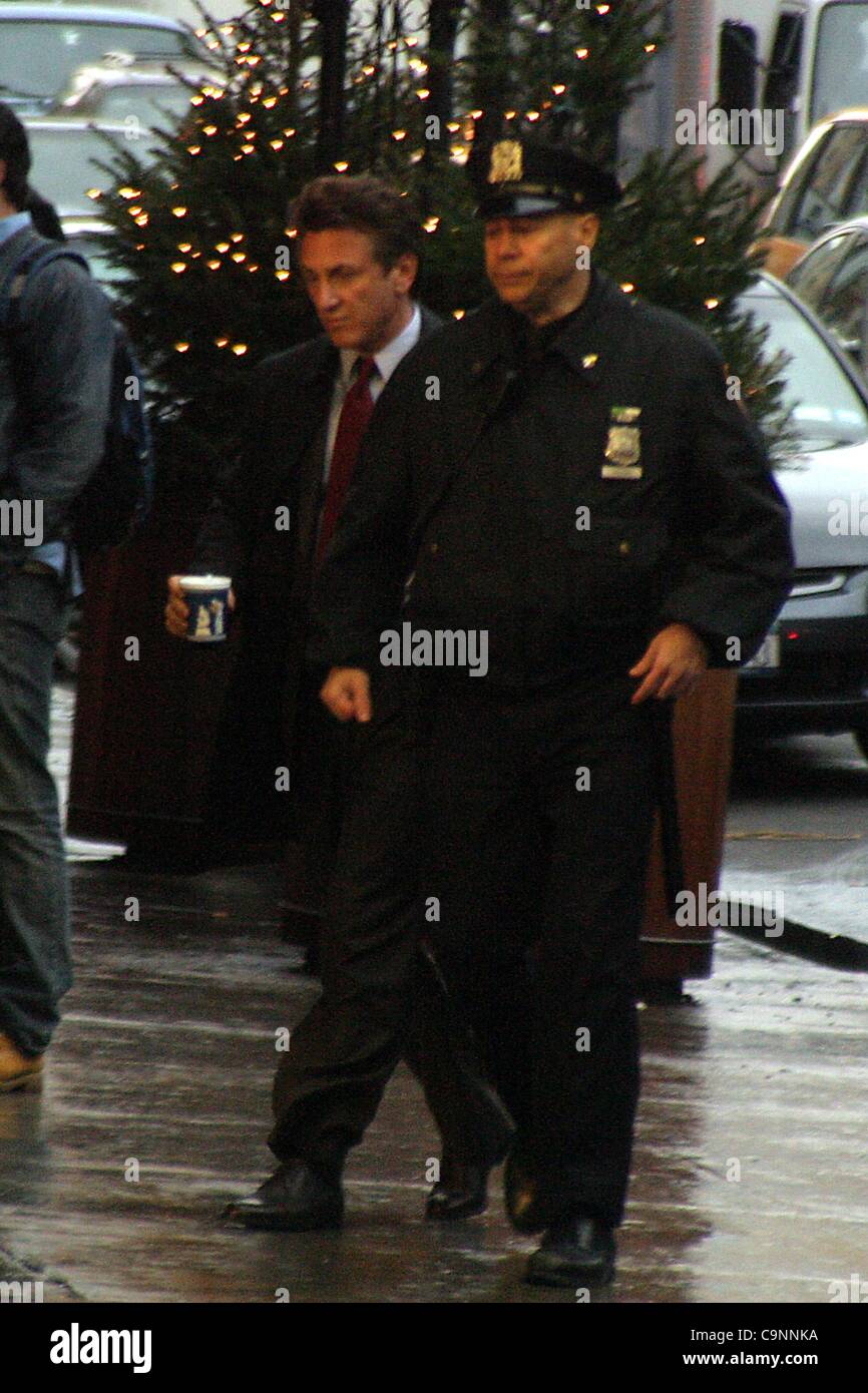 Apr. 2, 2004 - New York, New York, U.S. - K36498RM.THE INTERPRETER ...