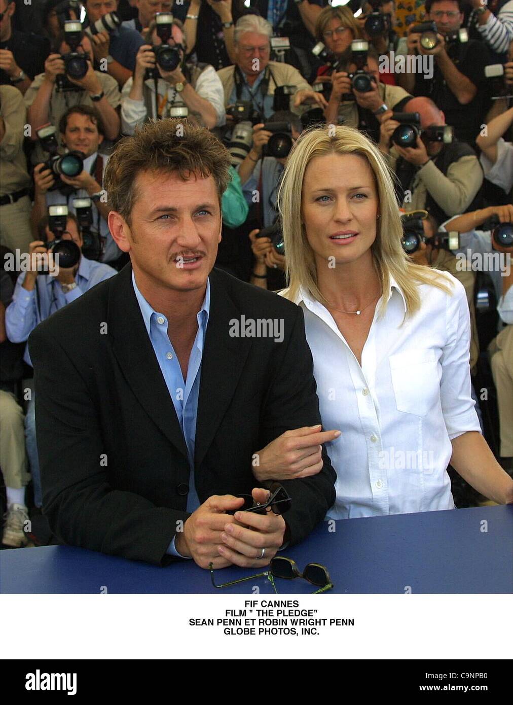 The pledge 2001 robin wright penn hi-res stock photography and images ...