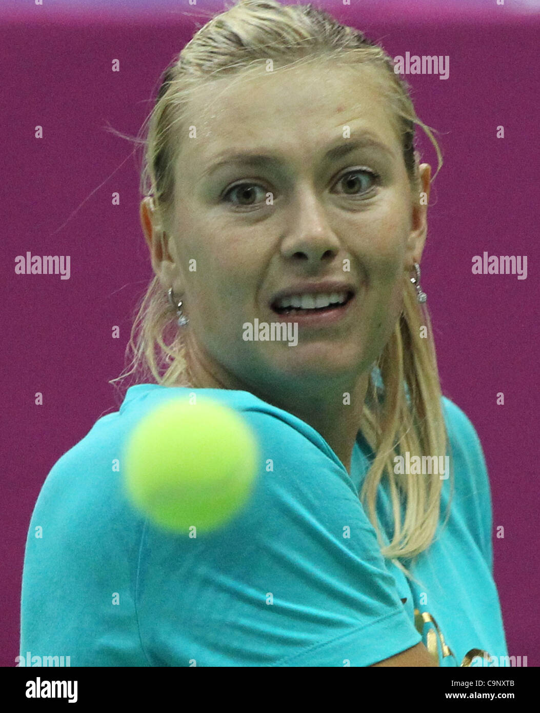 Russian tennis star maria sharapova hi-res stock photography and images ...