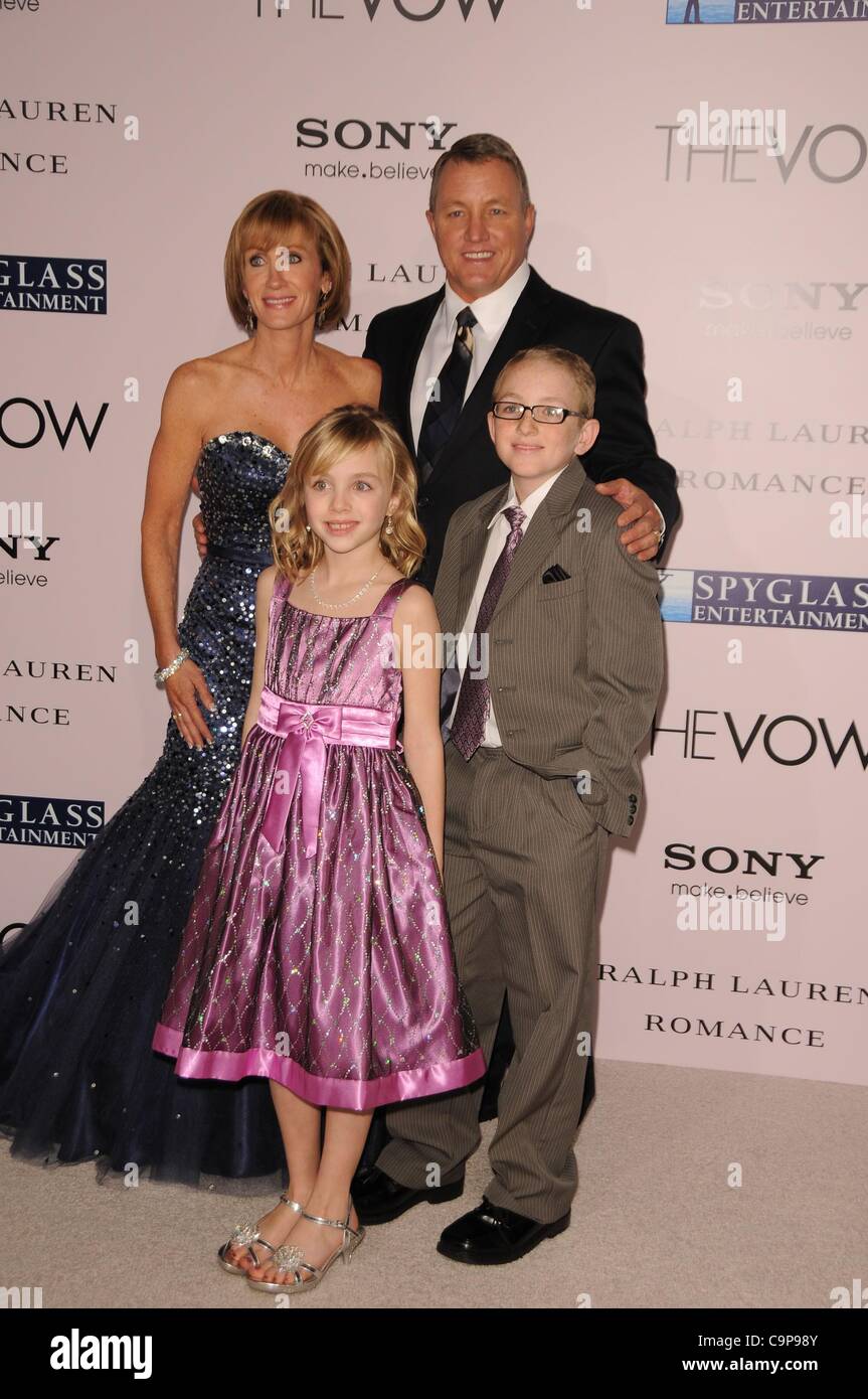 Krickitt Carpenter, Kim Carpenter at arrivals for THE VOW Premiere ...
