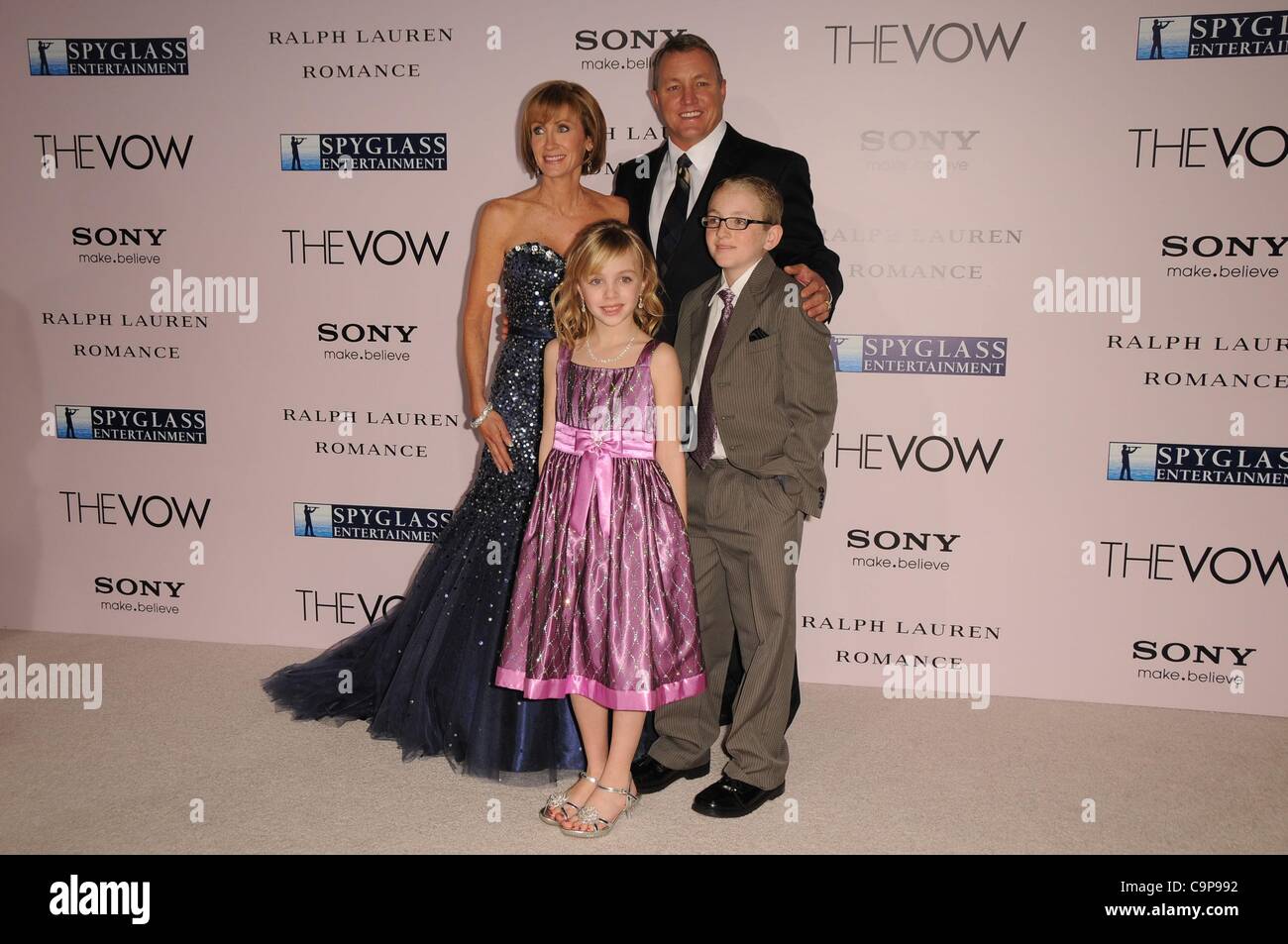 Krickitt Carpenter, Kim Carpenter at arrivals for THE VOW Premiere ...