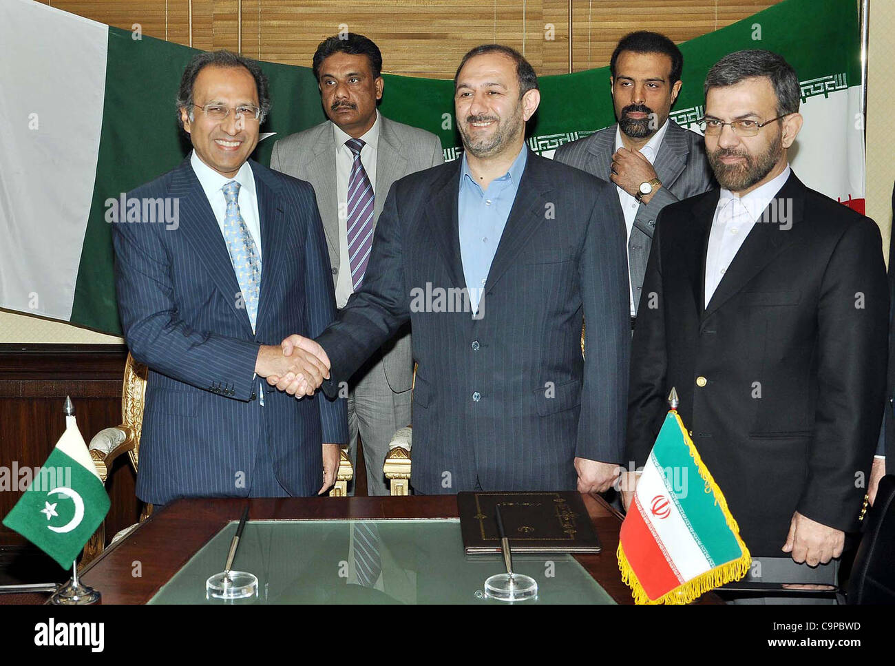 PM Advisor on Finance, Dr.Abdul Hafeez Sheikh shakes hand with Iran ...