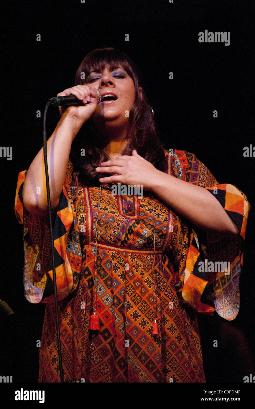 Rumer singer not willis hi-res stock photography and images - Alamy