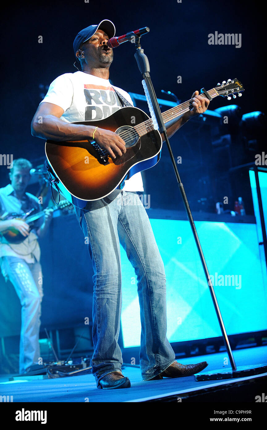 Aug. 28, 2010 - Raleigh, North Carolina; USA - Musician DARIUS RUCKER ...