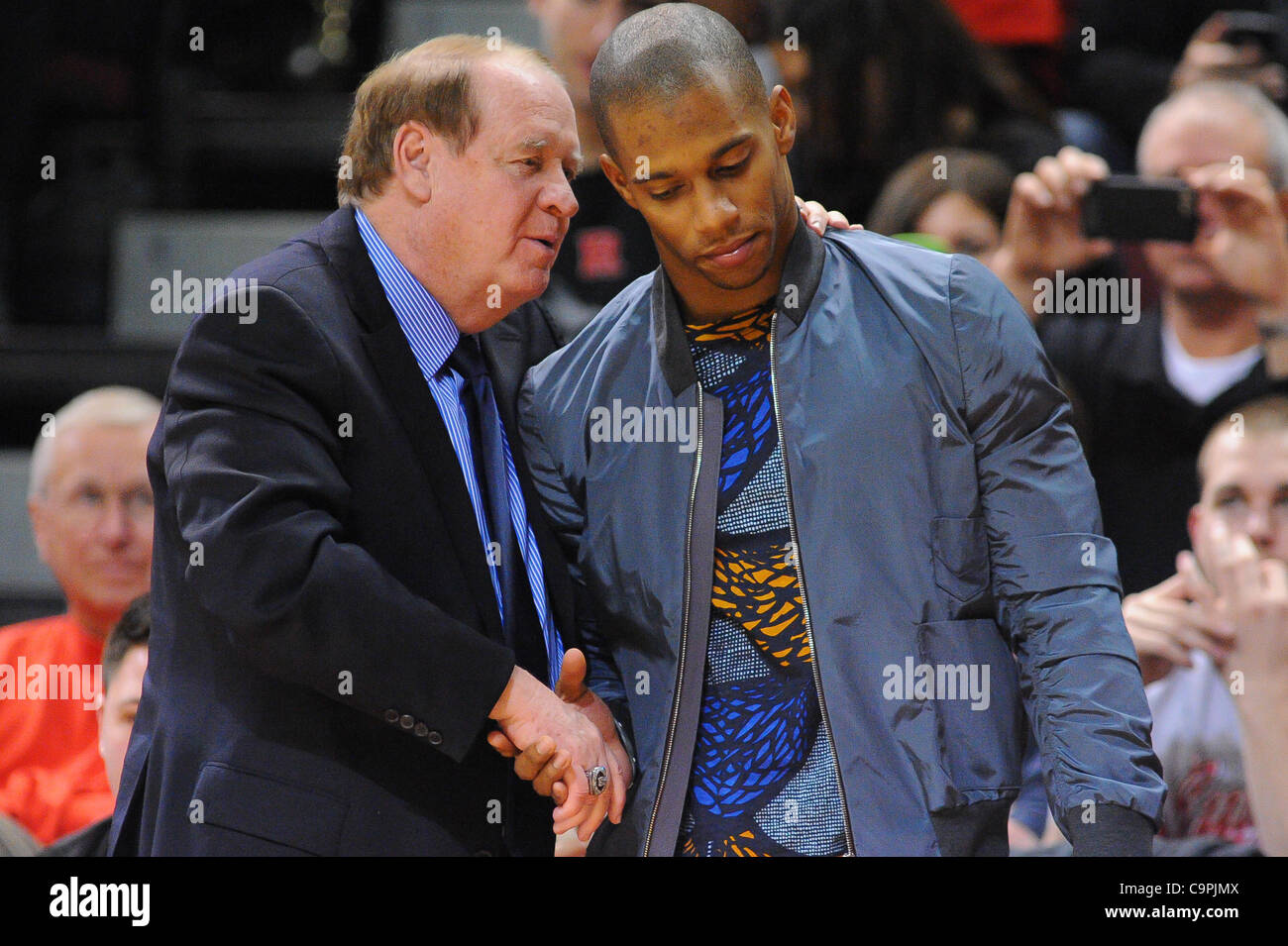 Seto giants hi-res stock photography and images - Alamy