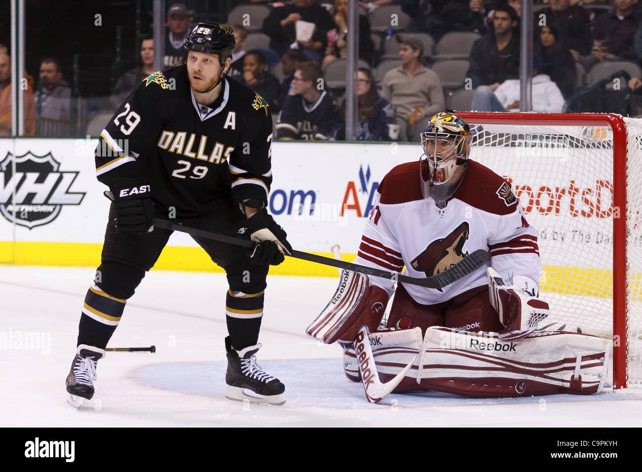 Ott airlines hi-res stock photography and images - Alamy